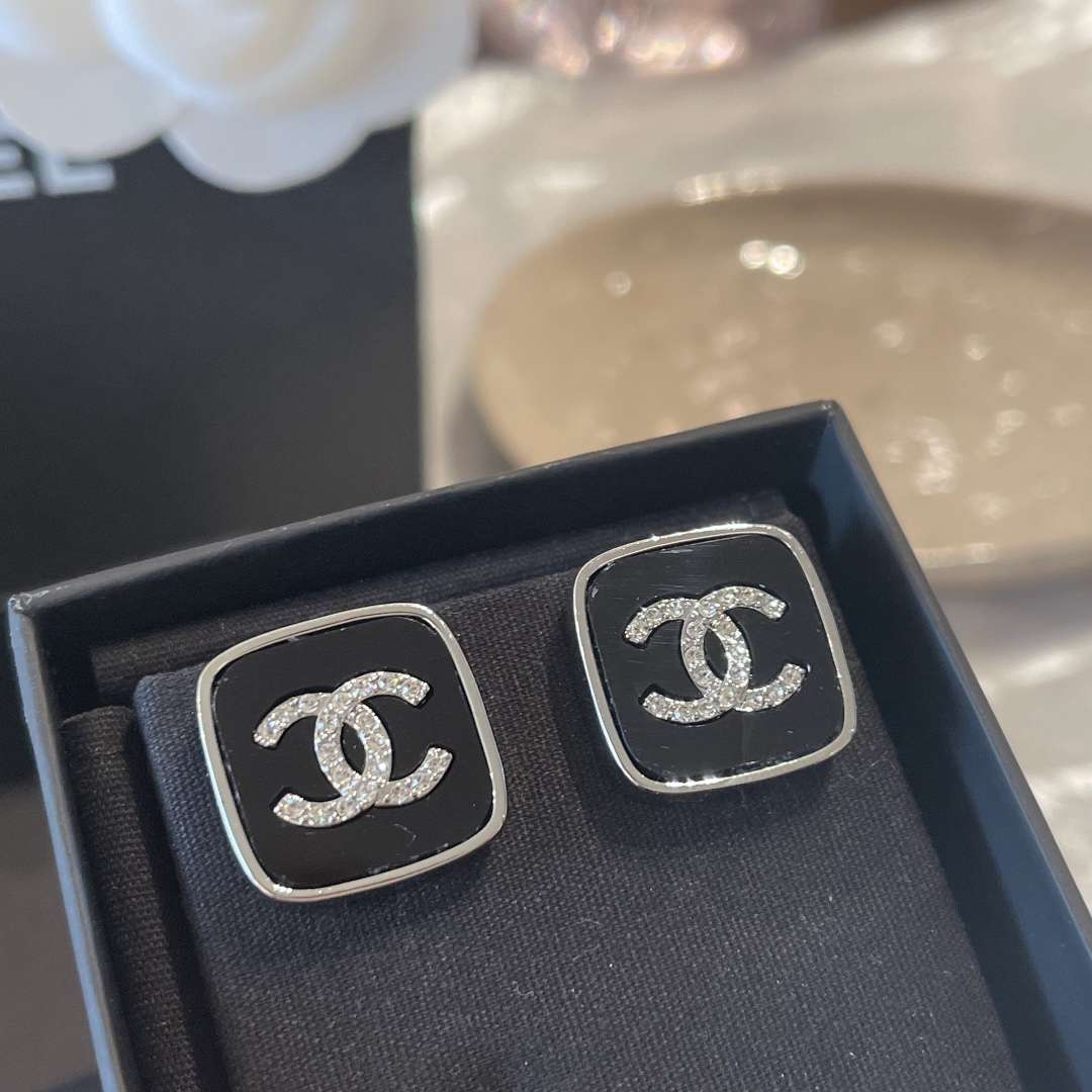 Chanel CC Stud Earrings Black For Women - MassToneUS