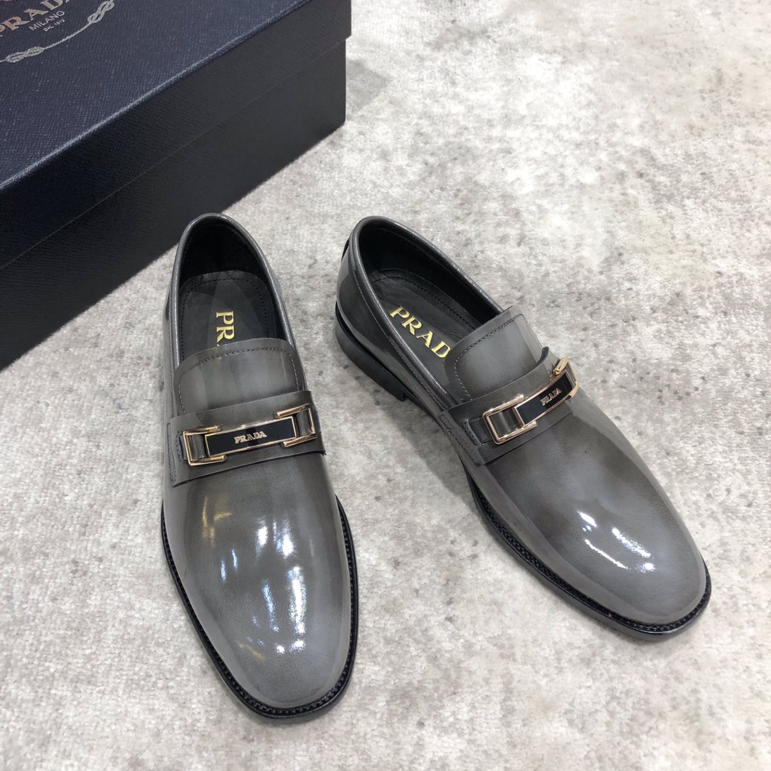Prada Leather Loafer Grey For Men - MassToneUS