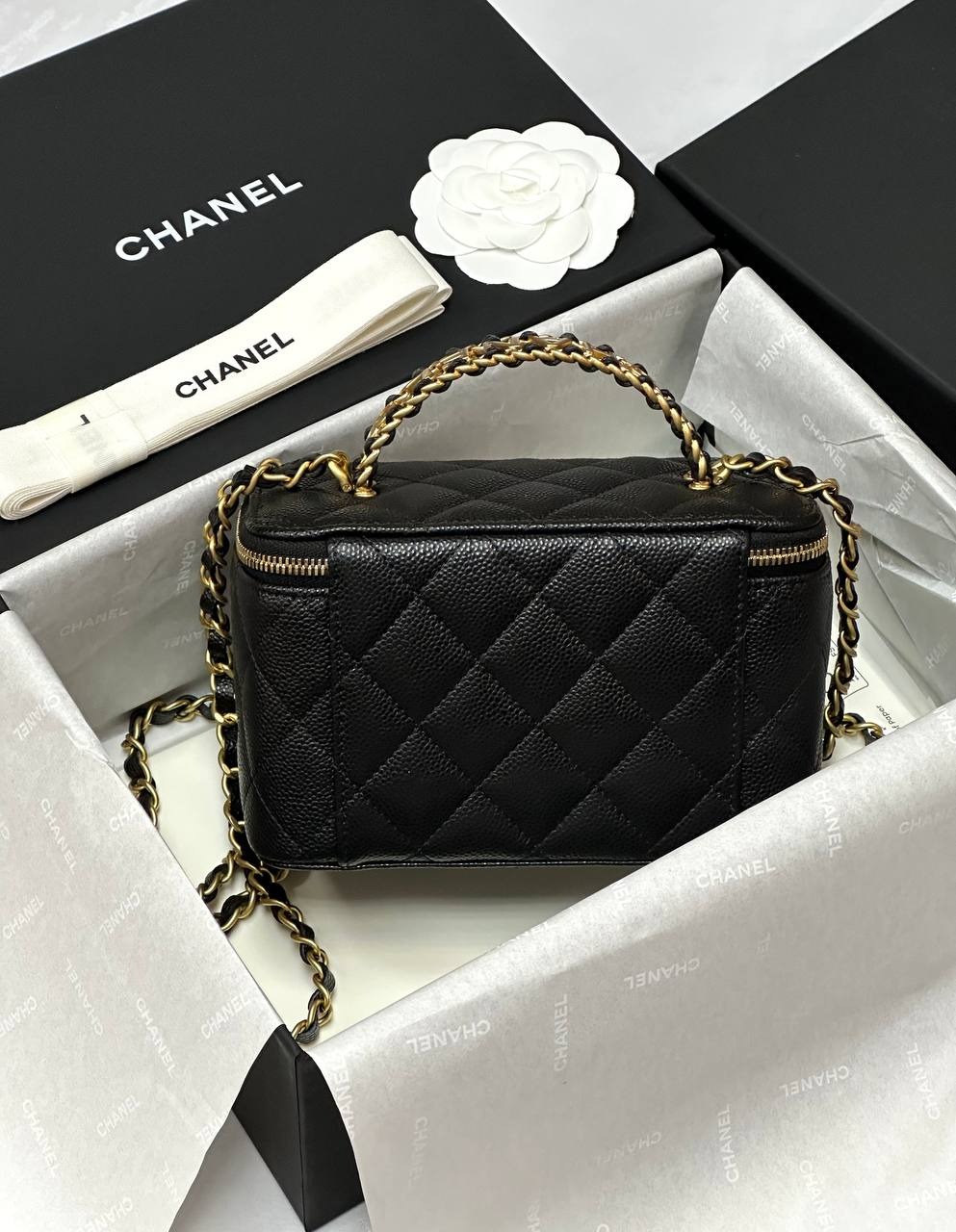 [True-to-ORIGINAL] Chanel Small Vanity Case Black For Women 6.7in/17cm ...
