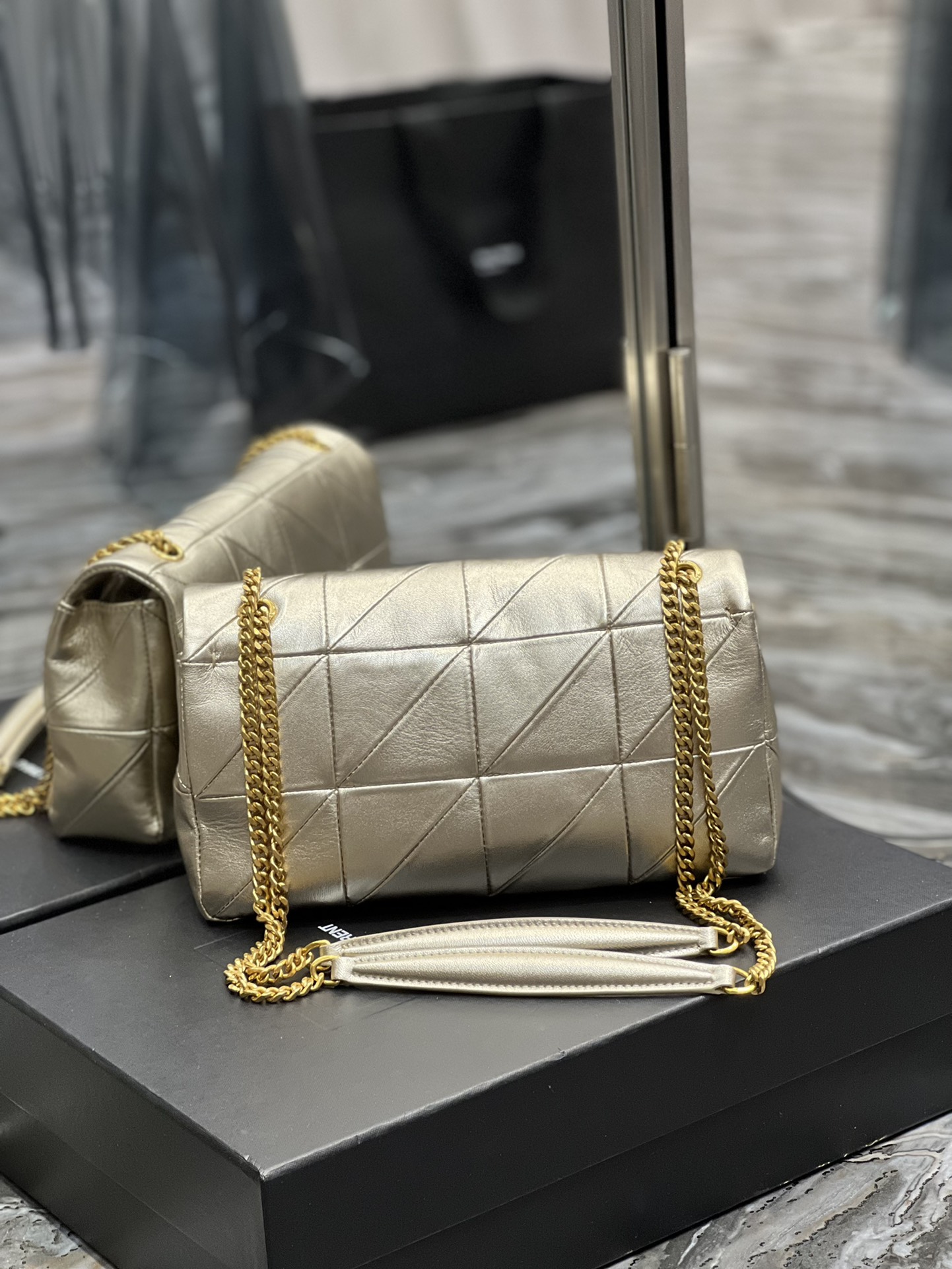 [True-to-ORIGINAL] Saint Laurent Jamie Medium Chain Bag Gold For Women ...
